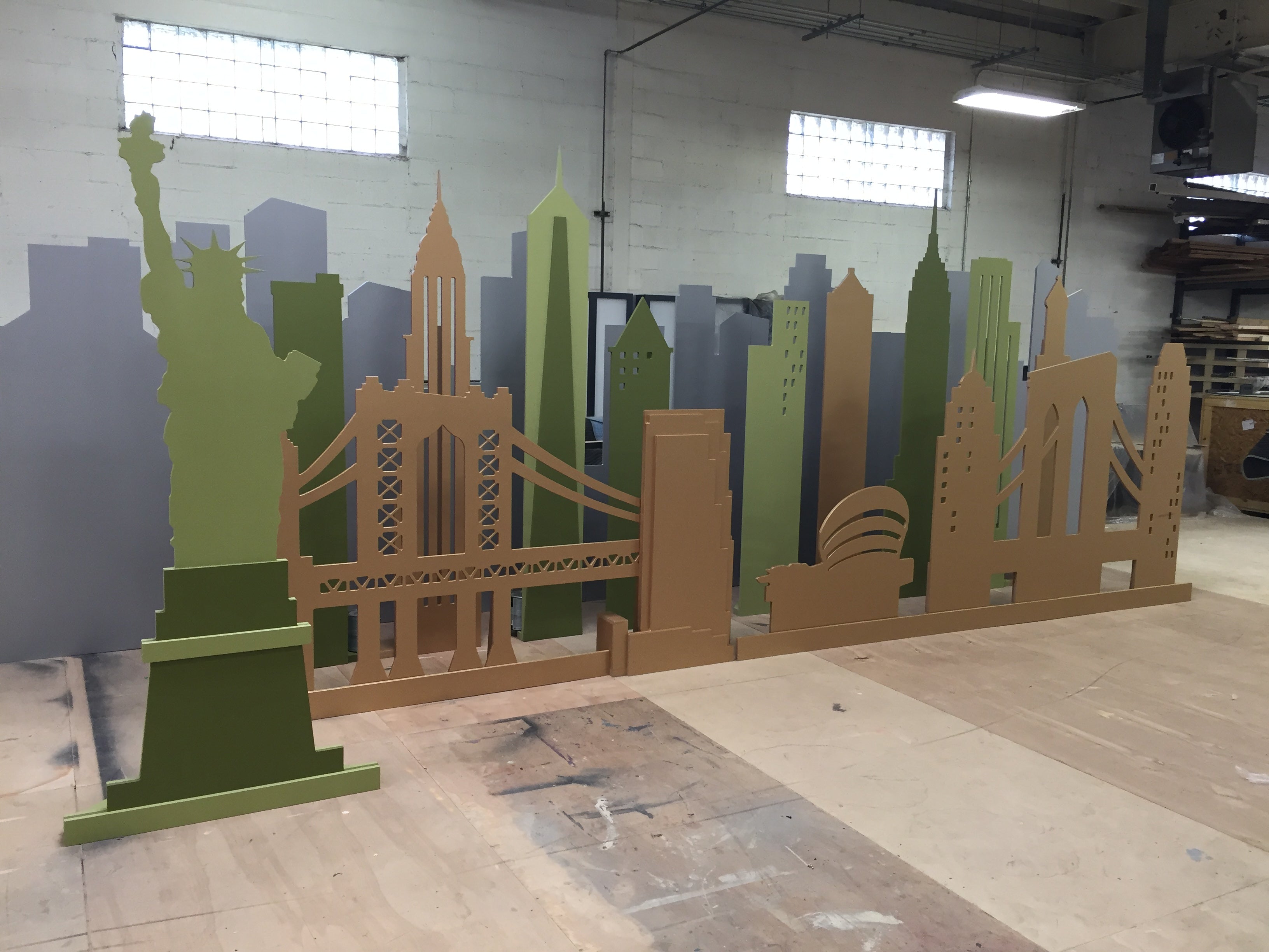OVERSIZE NEW YORK CITY SKYLINE CUTOUTS – The Prop Agency